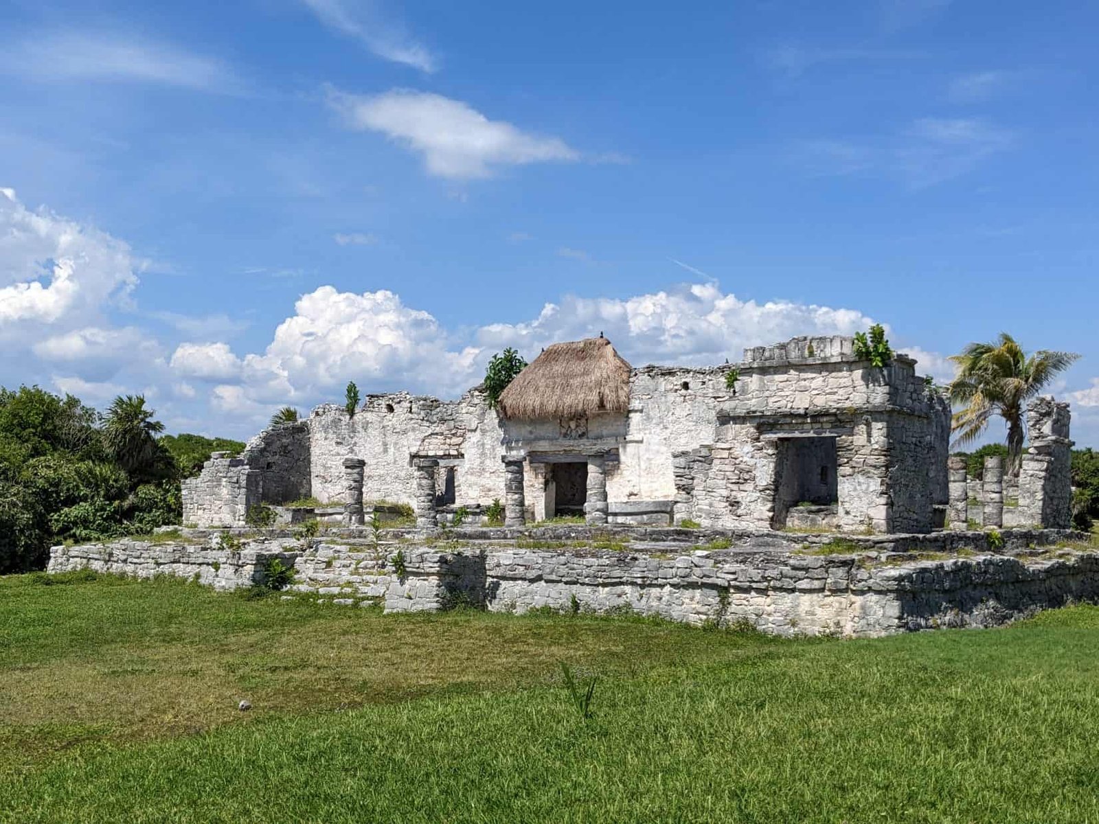 Exploring The Tulum Archaeological Zone - The Historical Pre-Columbian ...